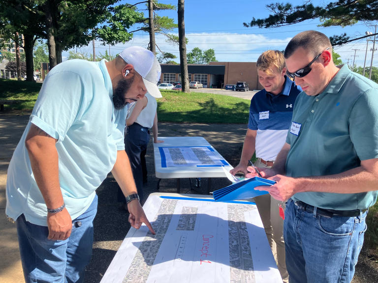 Muskegon approves Apple Avenue redesign with new bike path, reduced lanes