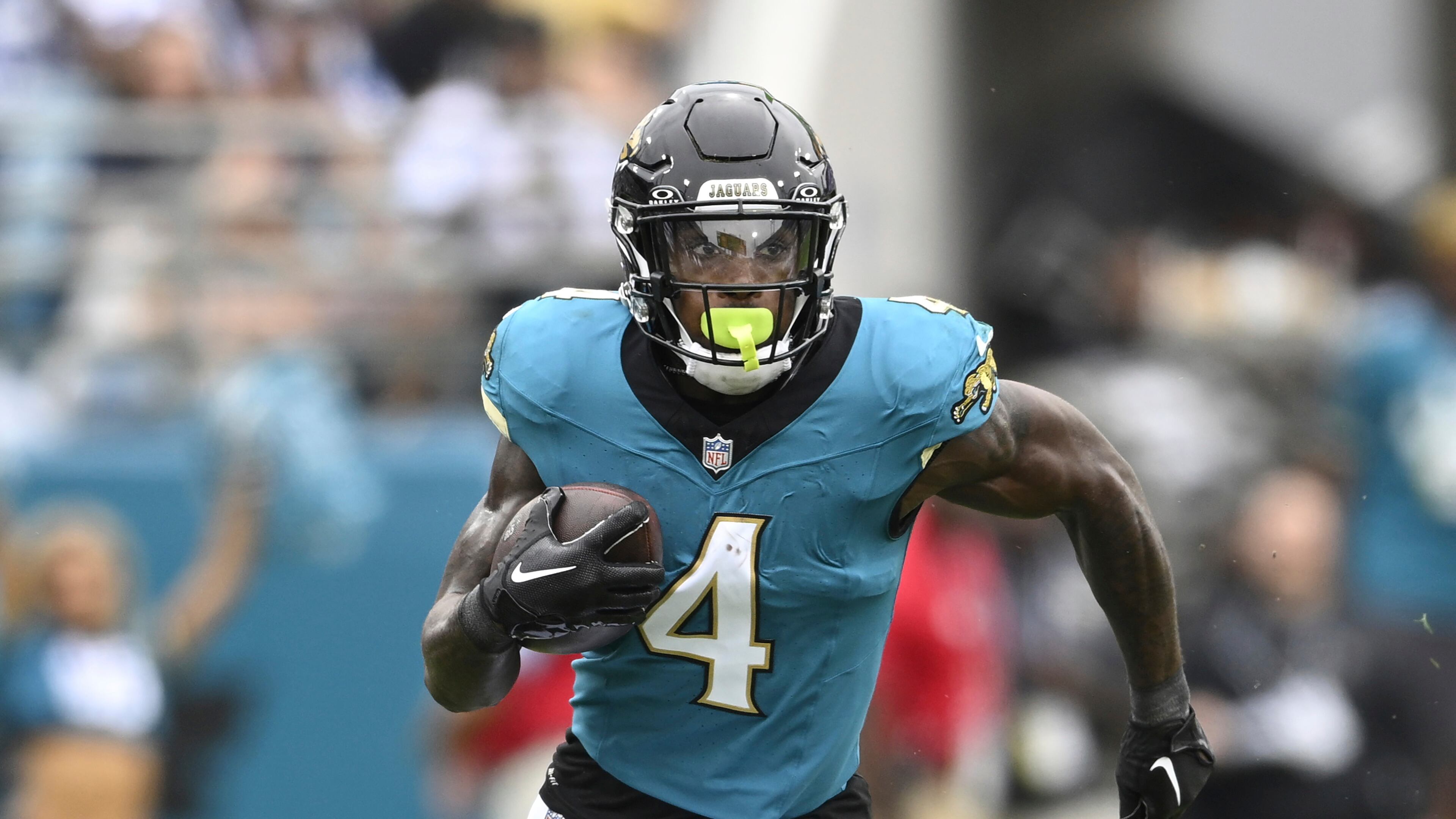 Jaguars trade RB Tank Bigsby to the Philadelphia Eagles