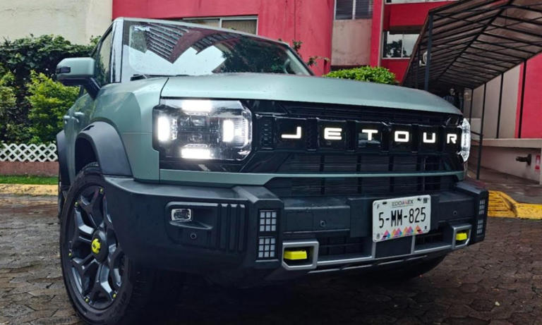 Jetour T2 i-DM 2025: ¿La SUV híbrida enchufable todoterreno vale la pena? Review ...