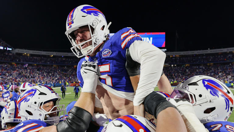 Bills Could Face Looming Challenge in Keeping Kicker Matt Prater