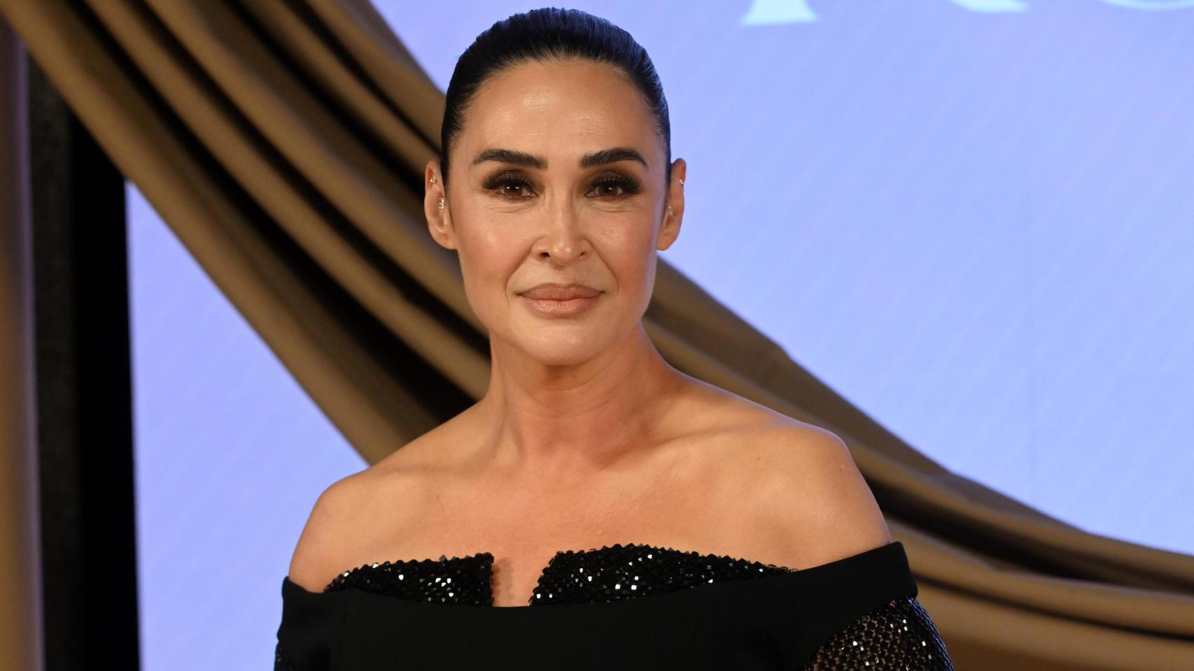 Un vestido mostaza es todo lo que necesitas para darle luz al otoño ...