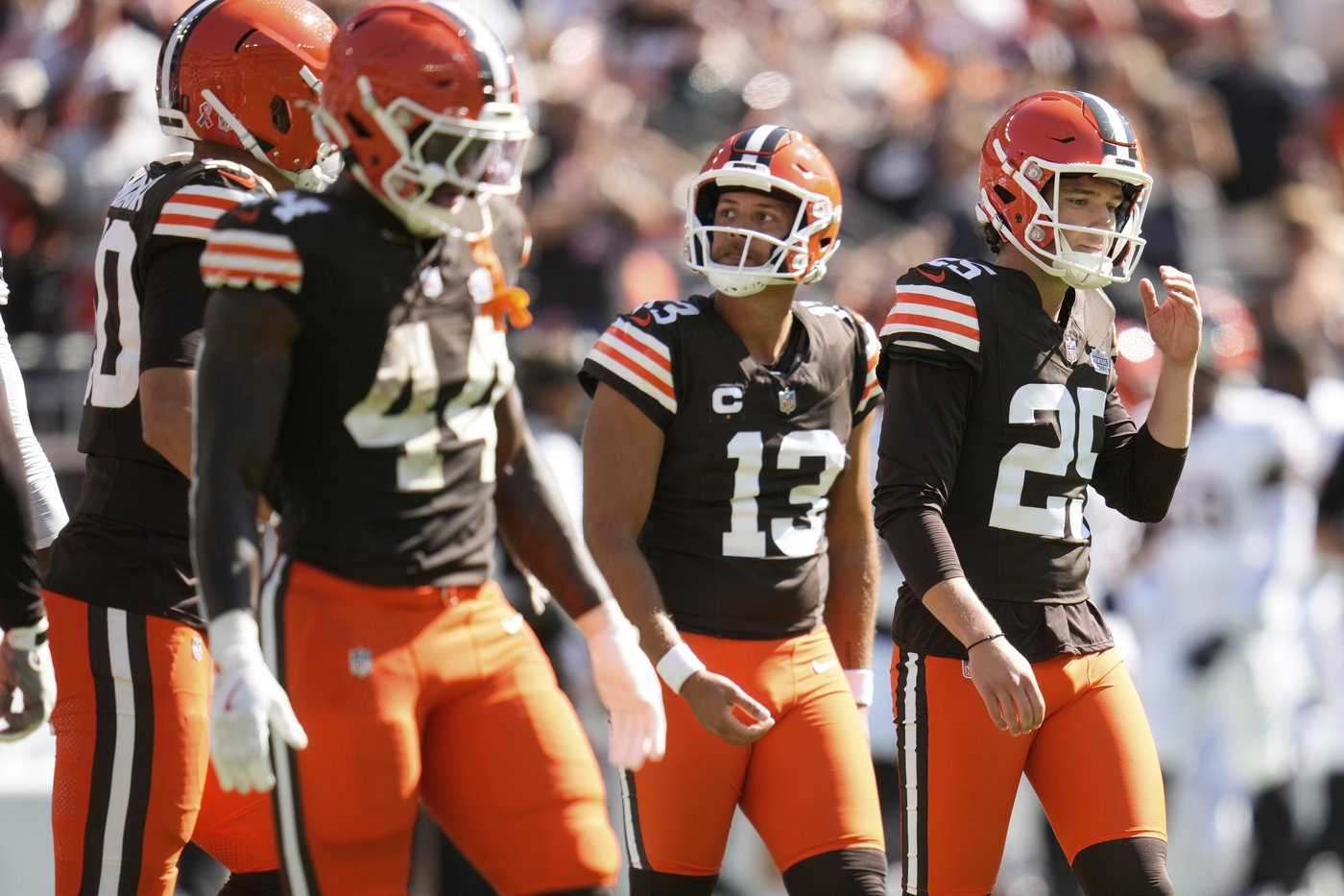 Missed opportunities and errors leave Browns in a familiar spot after ...