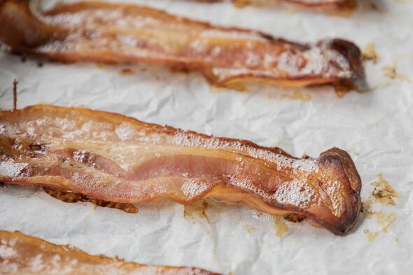 I asked chefs how to make the best crispy bacon - they all agreed on 1 ...