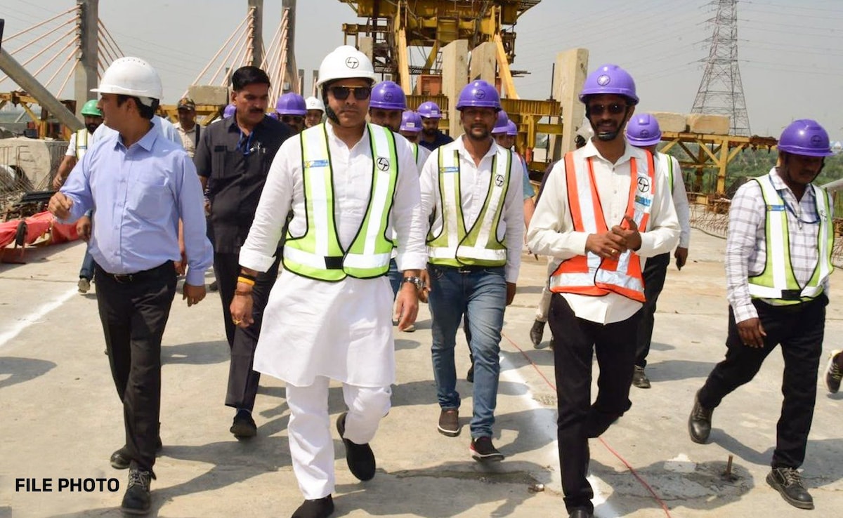 Long-Delayed Delhi's Barapullah Project Moves Ahead After Tree Clearance