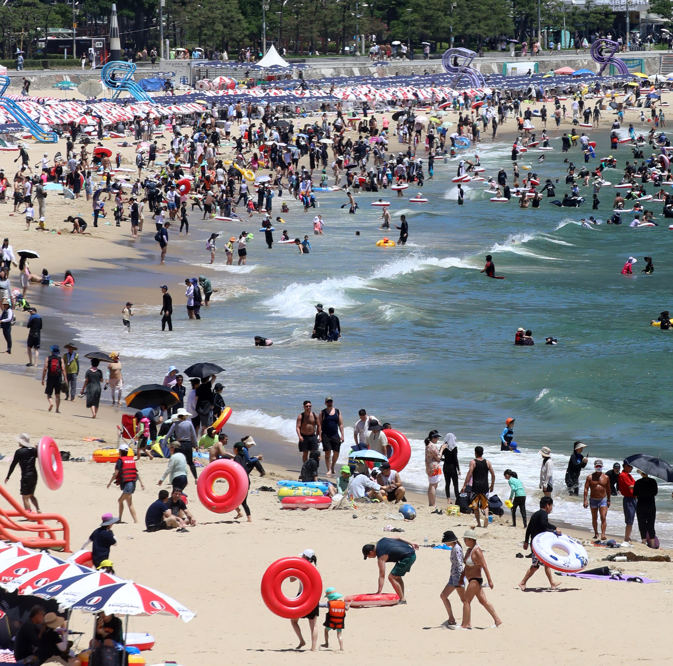 Busan beaches hit 21.56 million visitors, post-COVID record