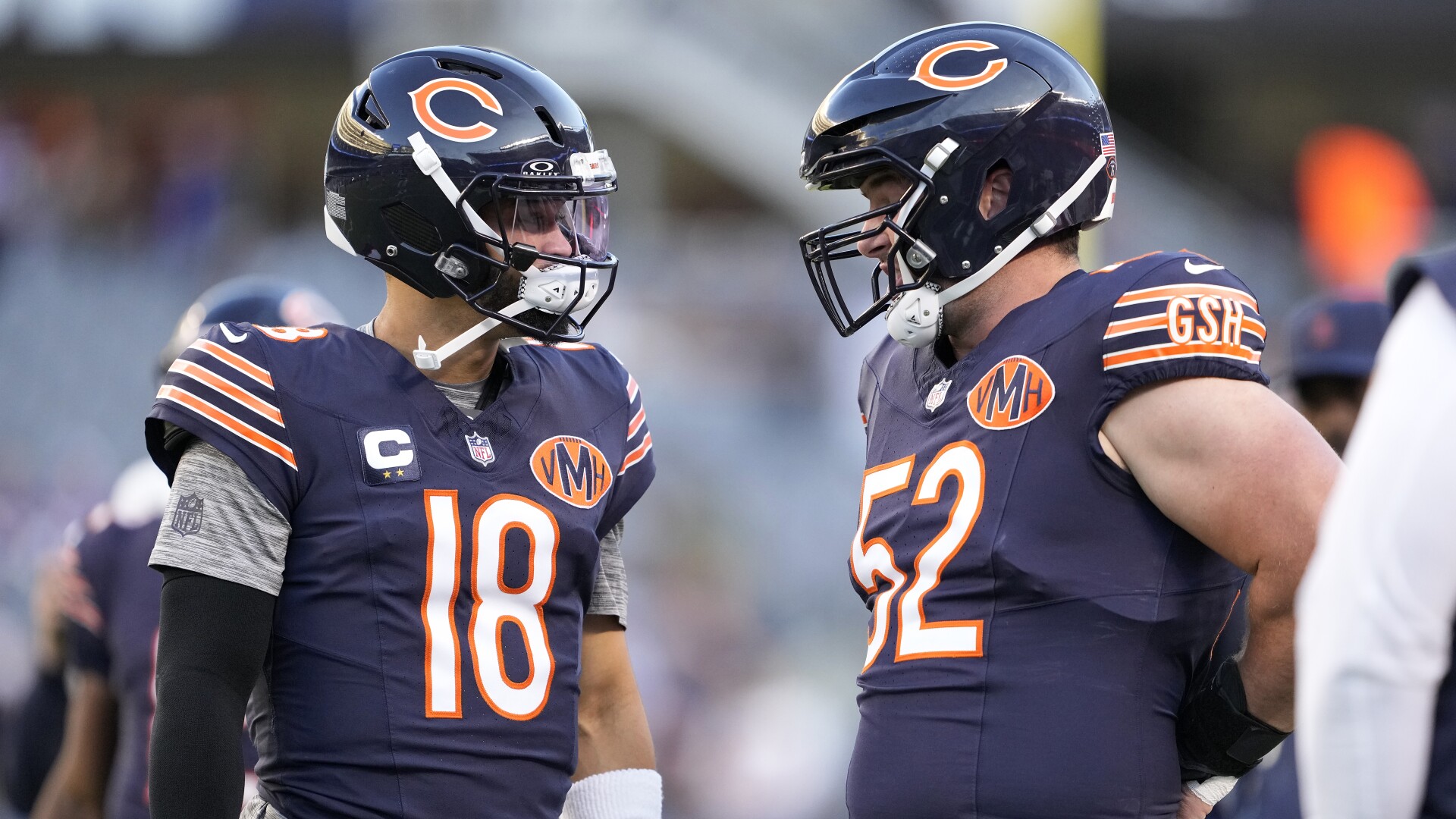 Caleb Williams scores his first career rushing TD on first possession of 2025