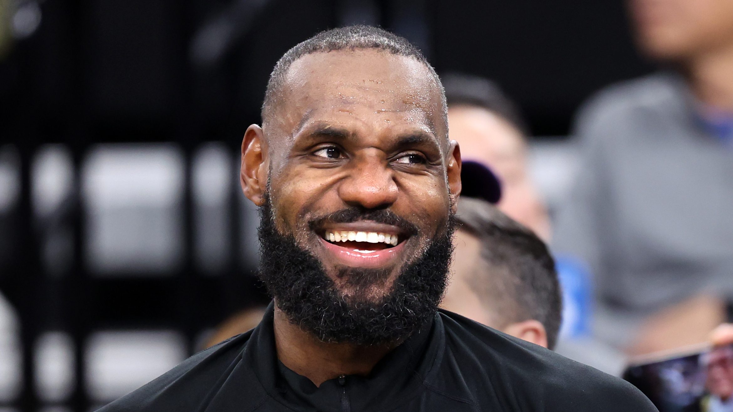 Lakers’ LeBron James Brushes Off Age Concerns