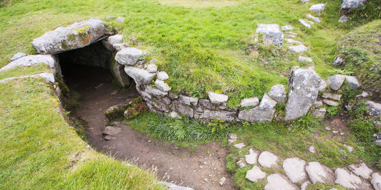 Archaeologists Discovered a 6,500-Year-Old Neolithic Settlement with ...