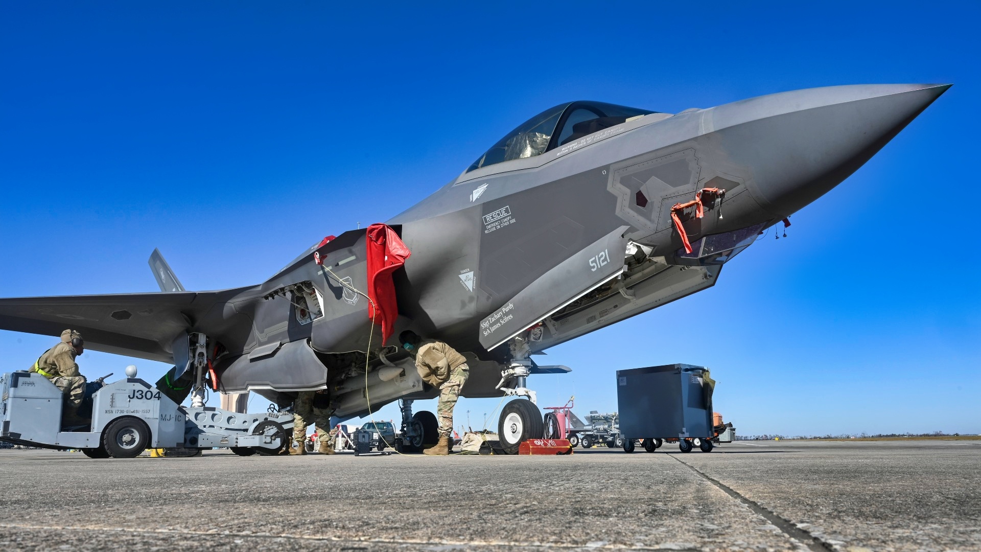 The F-35’s combat radius is 670 miles — Northern Japan to the Taiwan ...