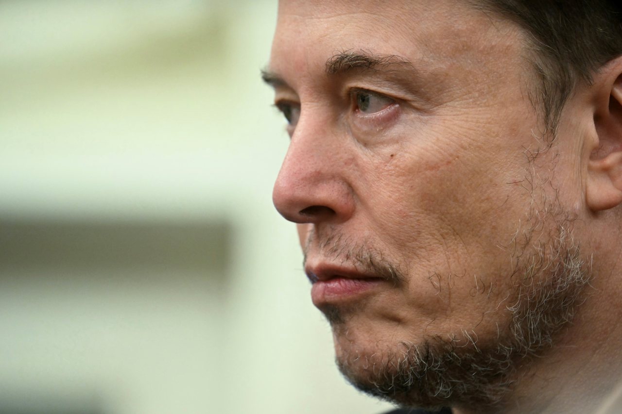 Tesla Shares Rise on Elon Musk’s $1 Billion Stock Purchase