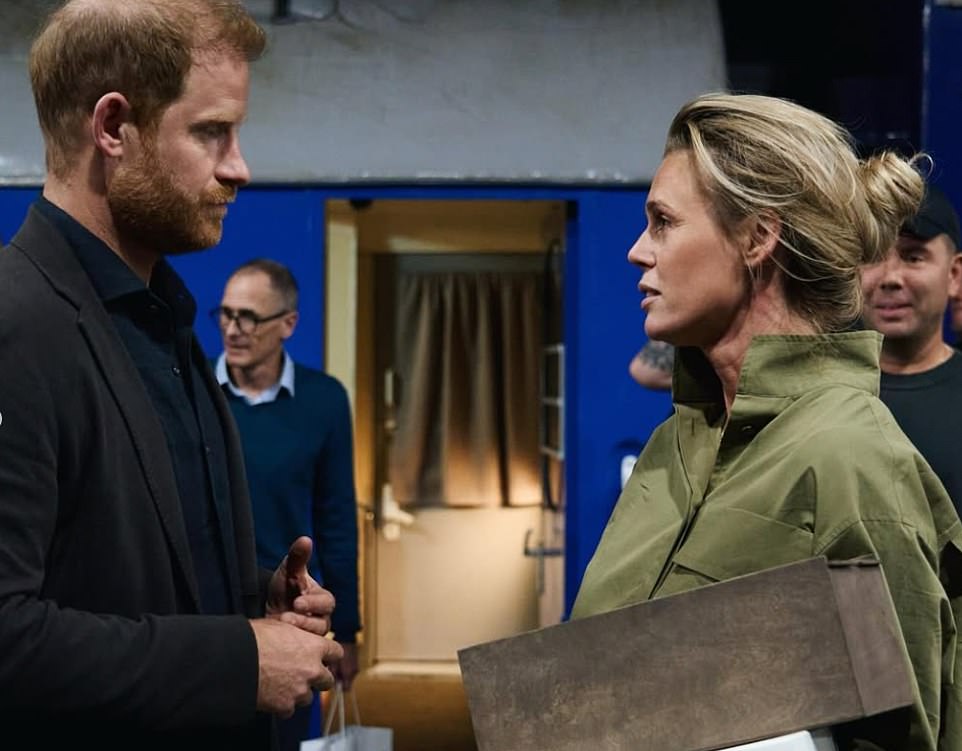 Prince Harry receives gift for Meghan during Ukraine trip