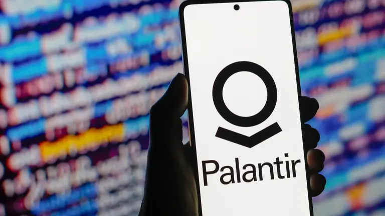 How is Palantir AI turning Ukraine’s drone strikes into a learning war ...