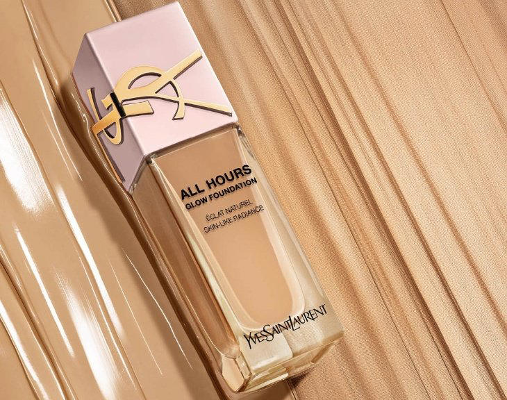 Nowy wymiar blasku: All Hours Glow Foundation od YSL Beauty