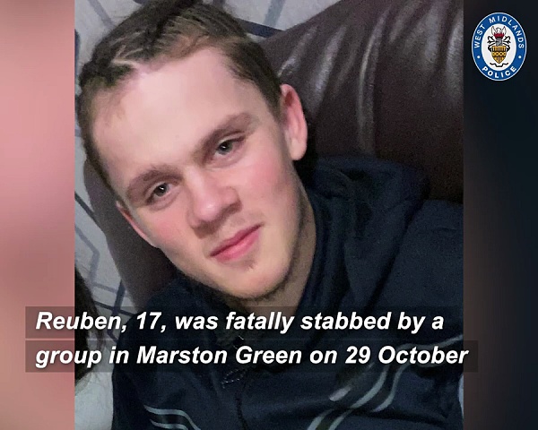 CCTV shows teen's final moments before gang stab him to death in ...