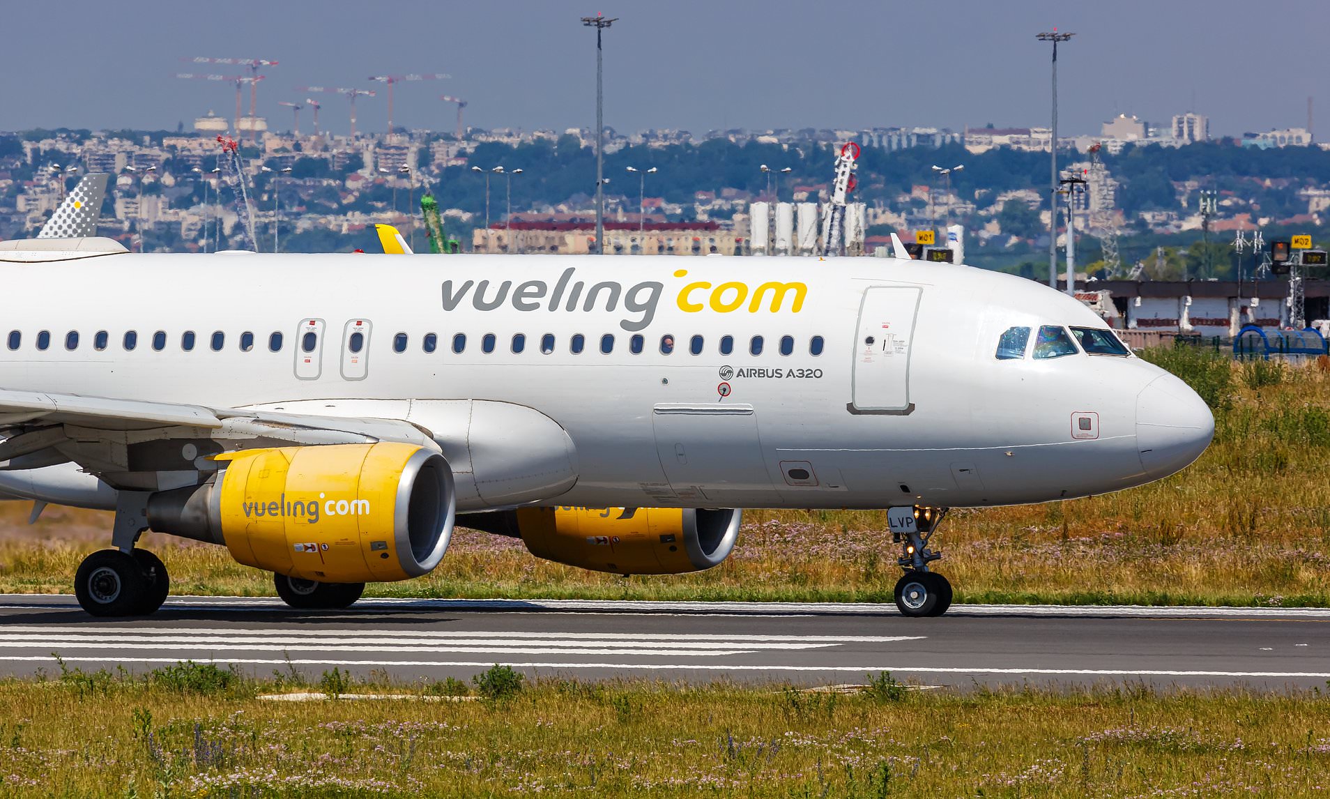 Spanish low-cost airline launches bargain flights under £15 for this autumn