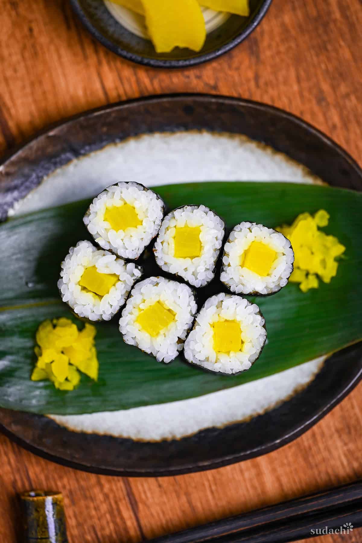 Shinko Maki (Pickles Sushi Roll)