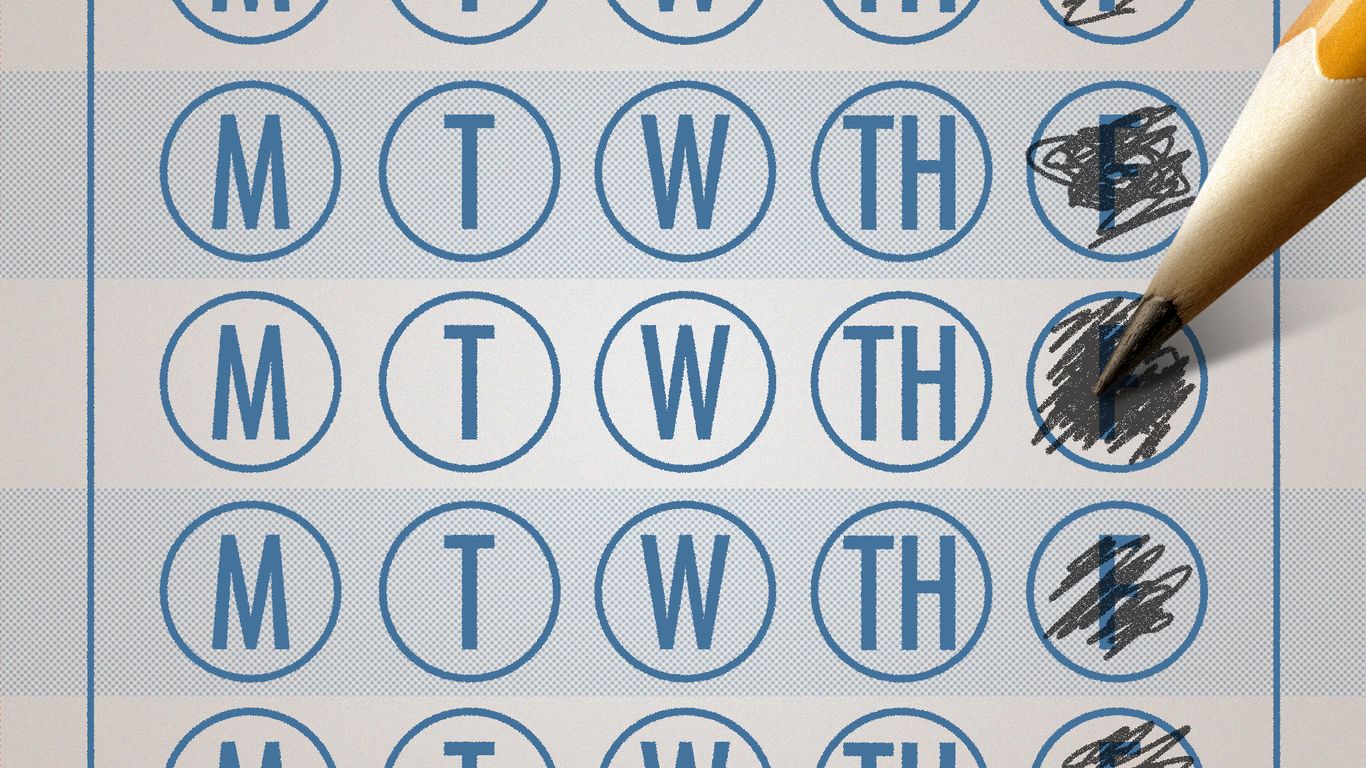 More Iowa schools move to four-day weeks