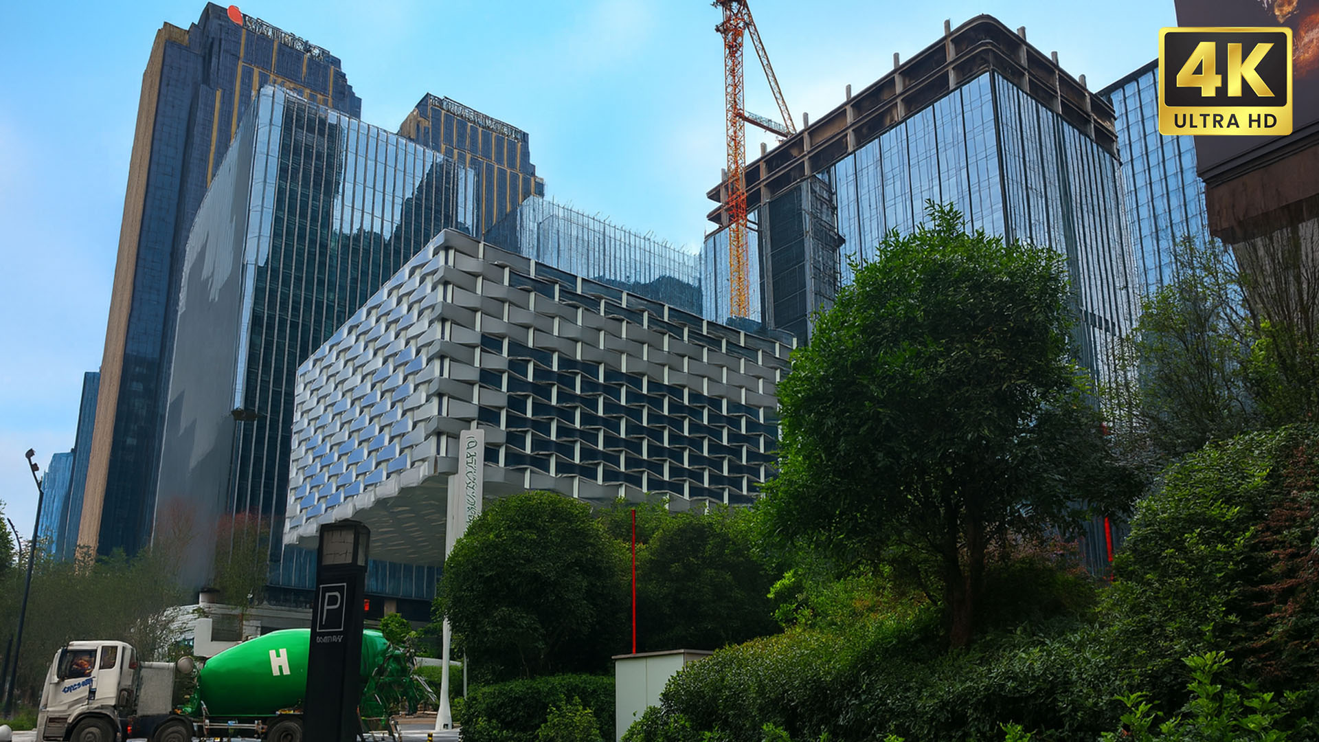 Balade urbaine à Chengdu CBD – Nature et modernité en 4K
