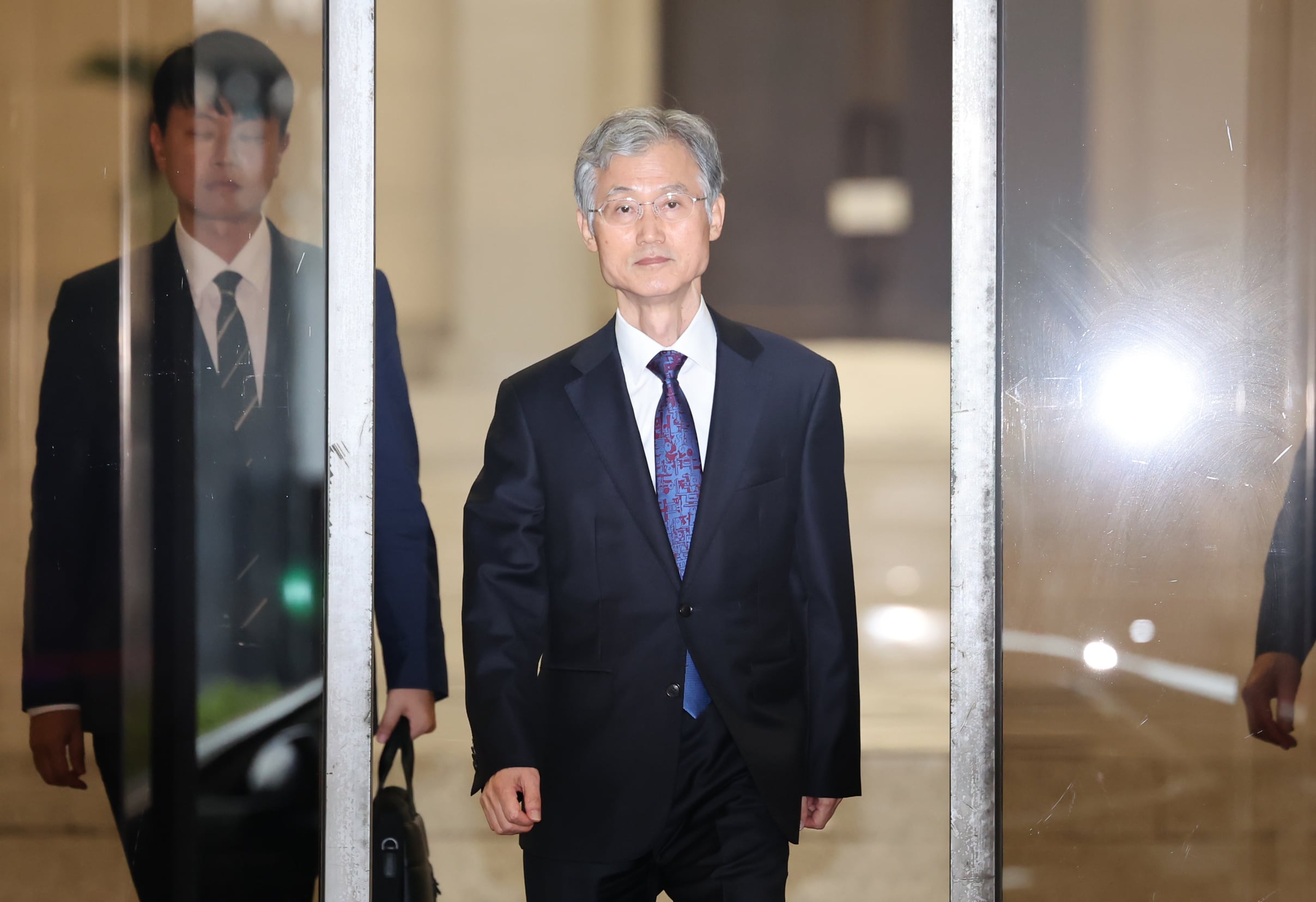 Democratic Party leader demands Chief Justice Cho's resignation