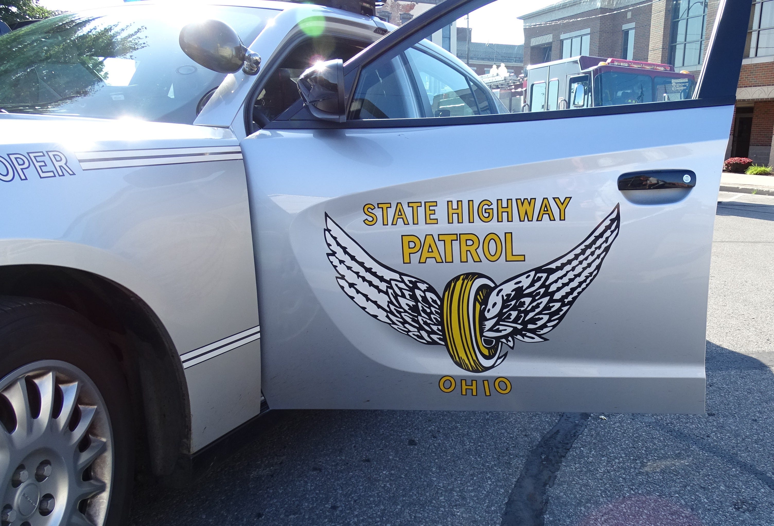 Pedestrian killed crossing State Route 124