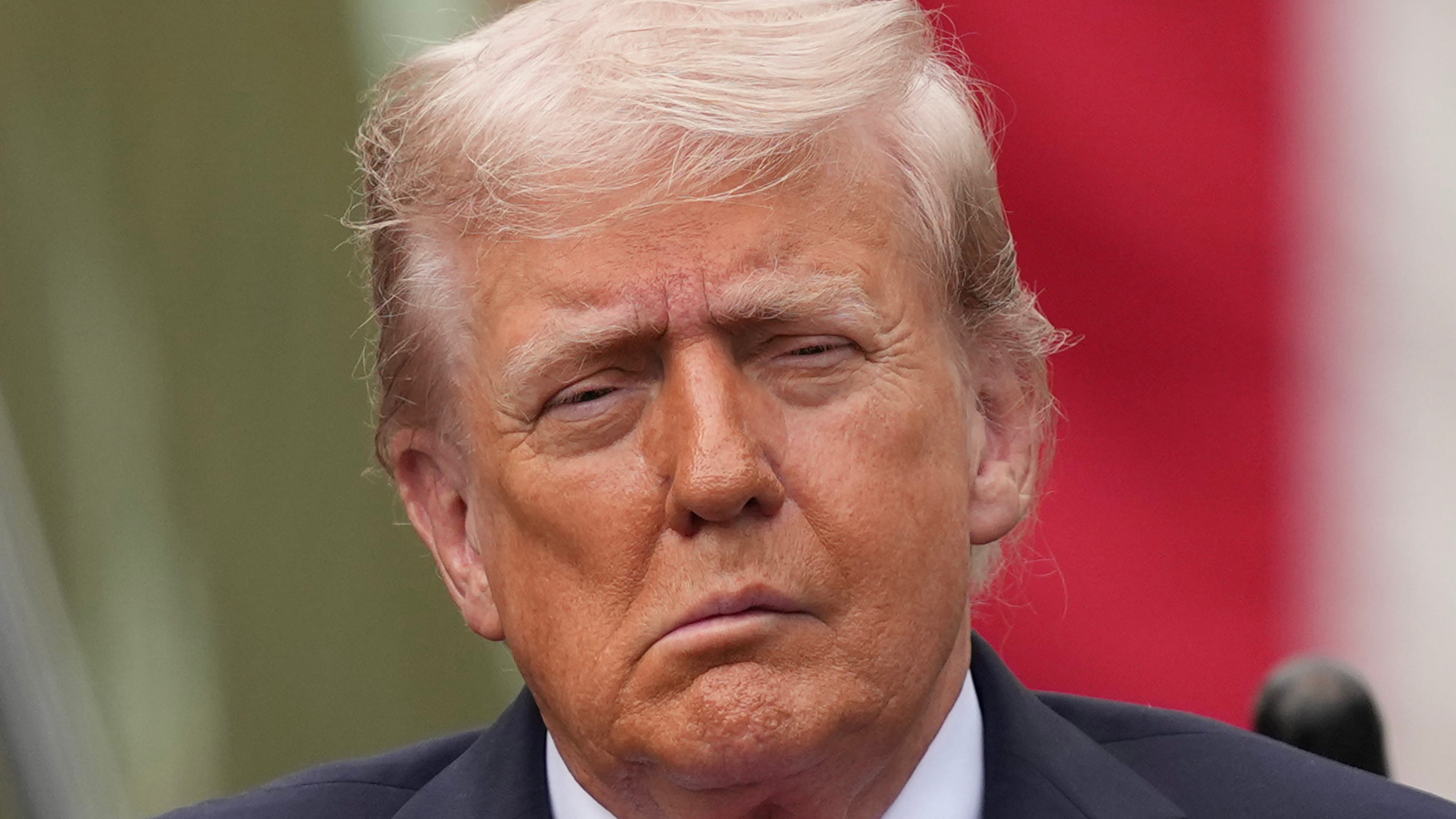 ‘This Isn’t Normal’: Psychologists Sound Alarm on Trump Dozing Off