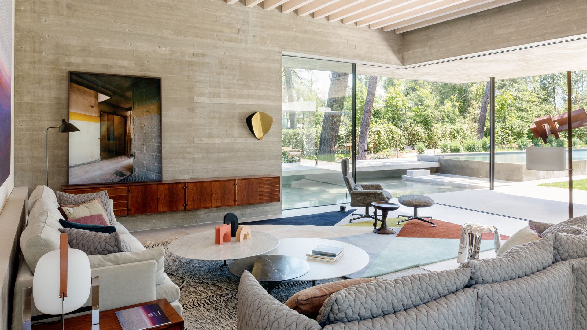 El truco de los decoradores para que tu hogar luzca equilibrado y con ...