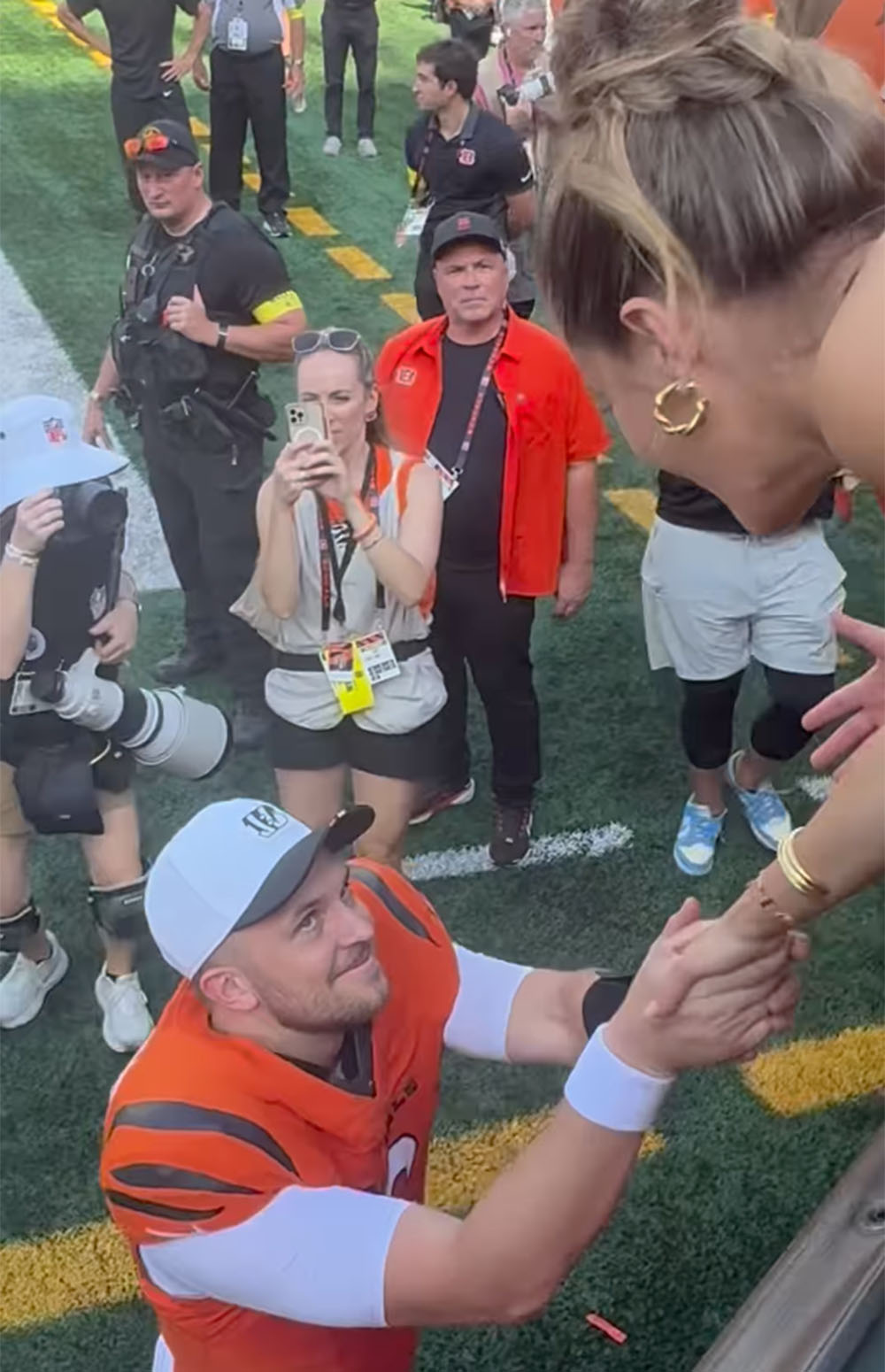 Jake Browning has special moment with fiancée after Bengals heroics ...