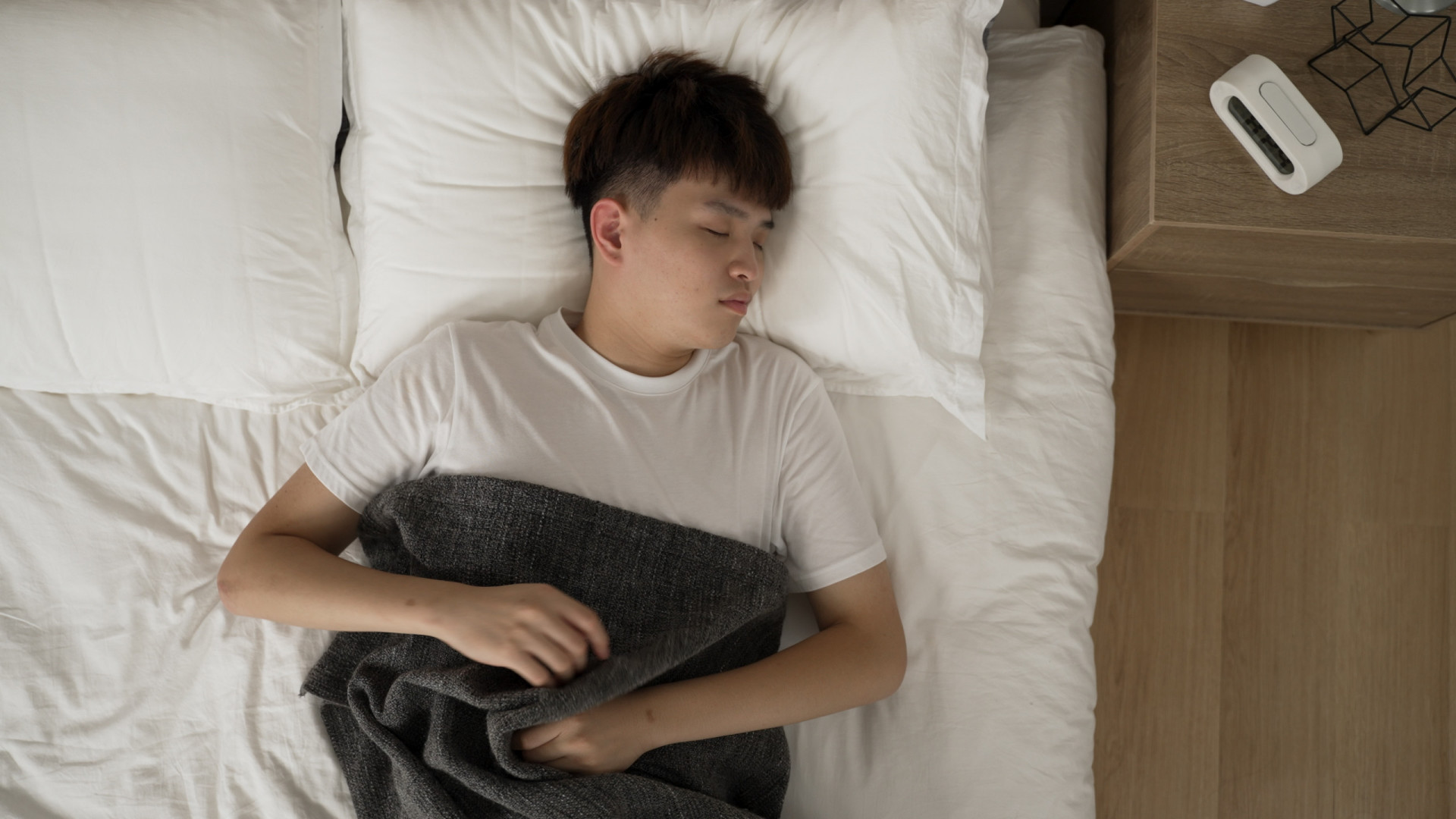 The effects and health risks of sleeping too much