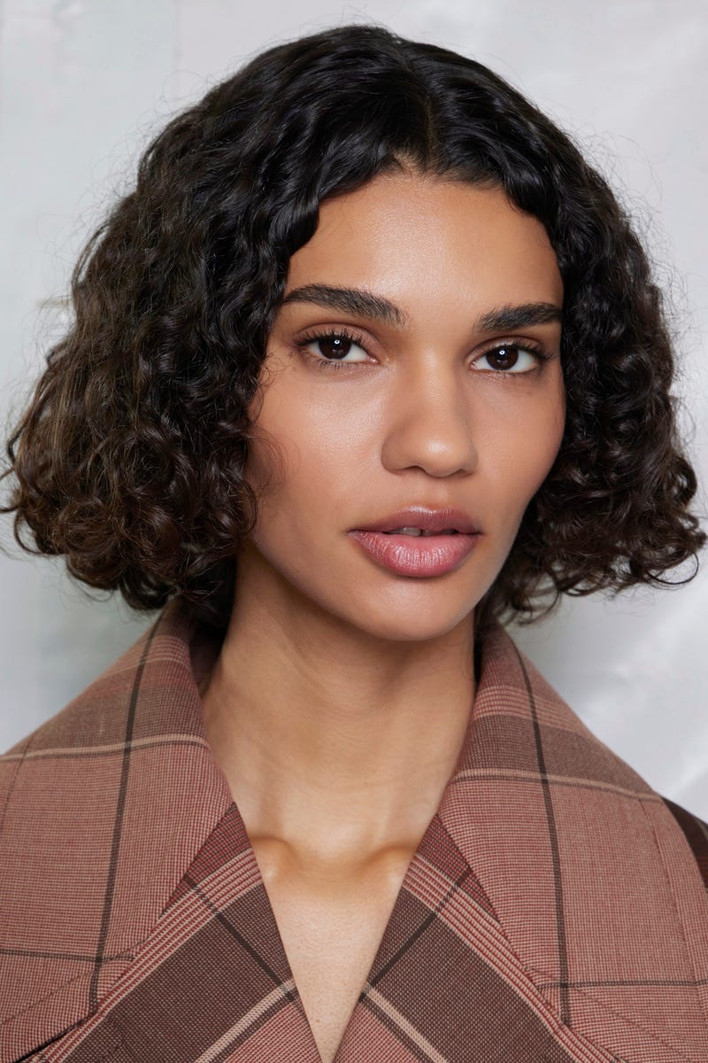 The Back-To-School Bob Is The Easy, Fresh Haircut Everyone Wants This ...