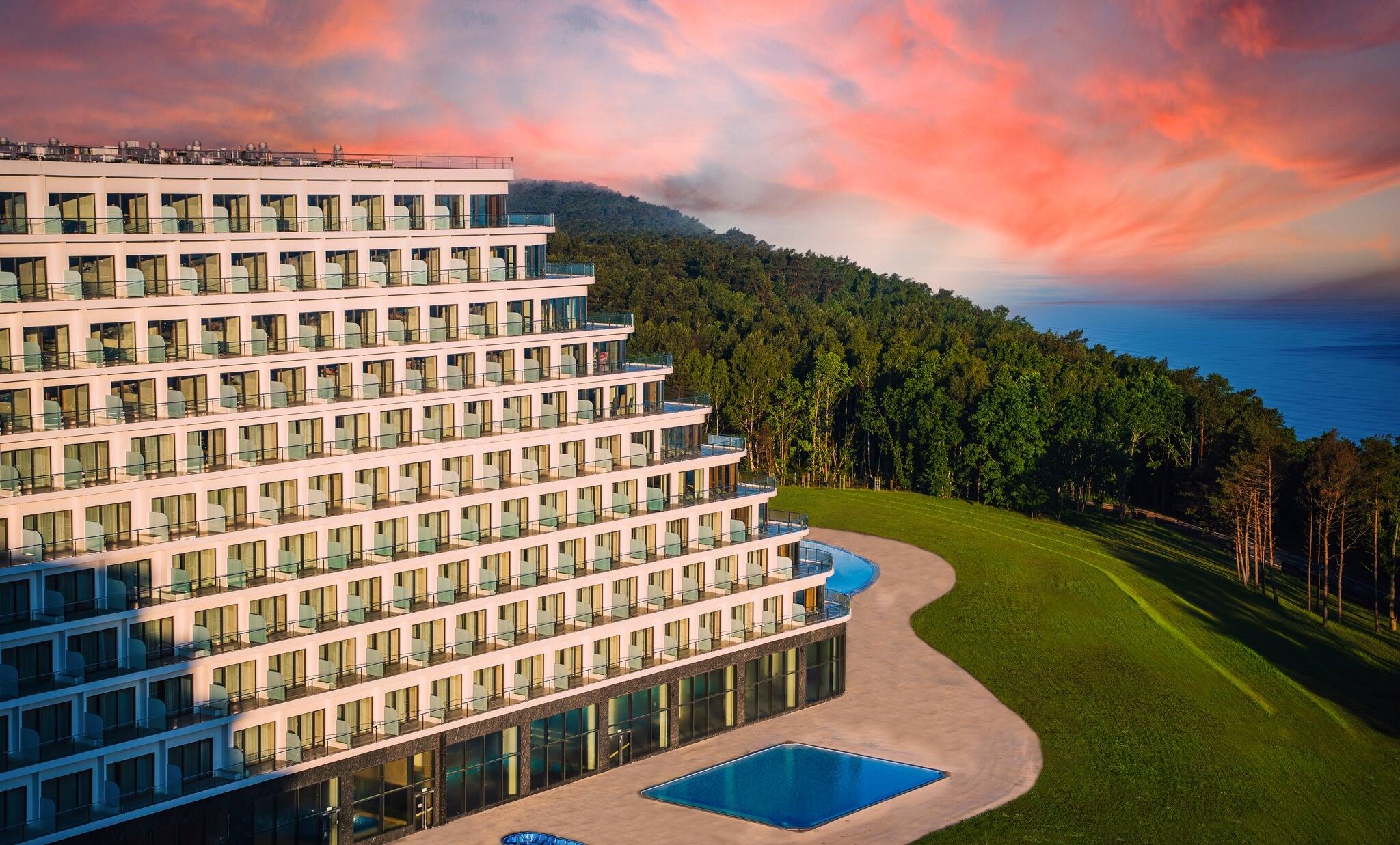 Größtes Hotel an der Ostsee: Gołębiewski in Pobierowo kurz vor Eröffnung