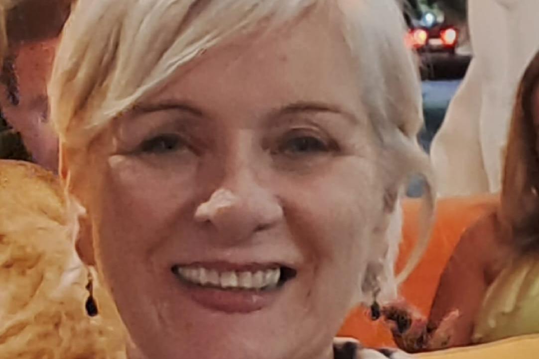 Falkirk dynamic duo Suzanne and Noreen to abseil from Forth Bridge for ...
