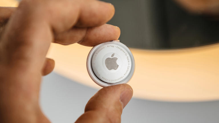 How To Replace Your Apple AirTags Batteries (And What Kind You Need)