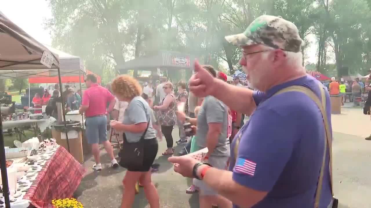 Annual charity barbecue cookoff brings thousands to Spring Green