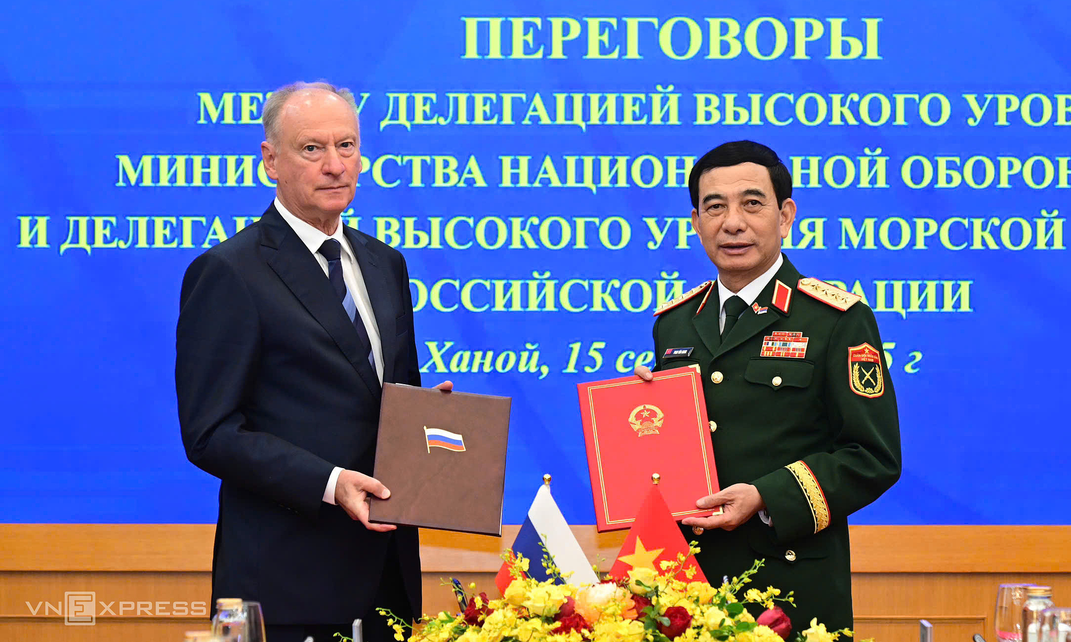 Việt Nam - Nga tăng cường hợp tác hải quân
