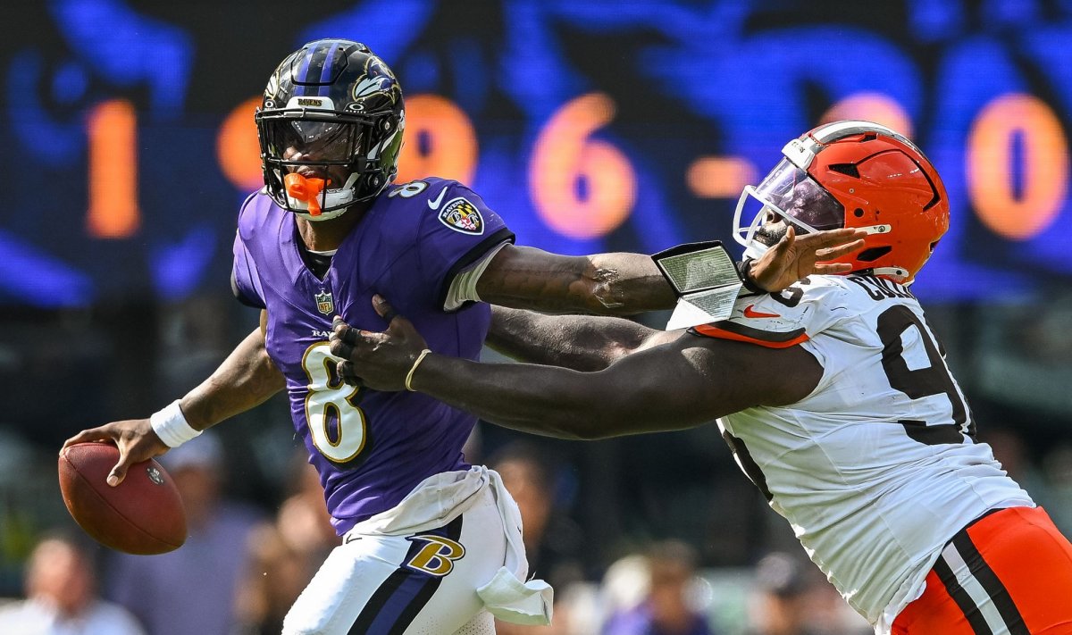 NFL: Baltimore Ravens defeat Cleveland Browns