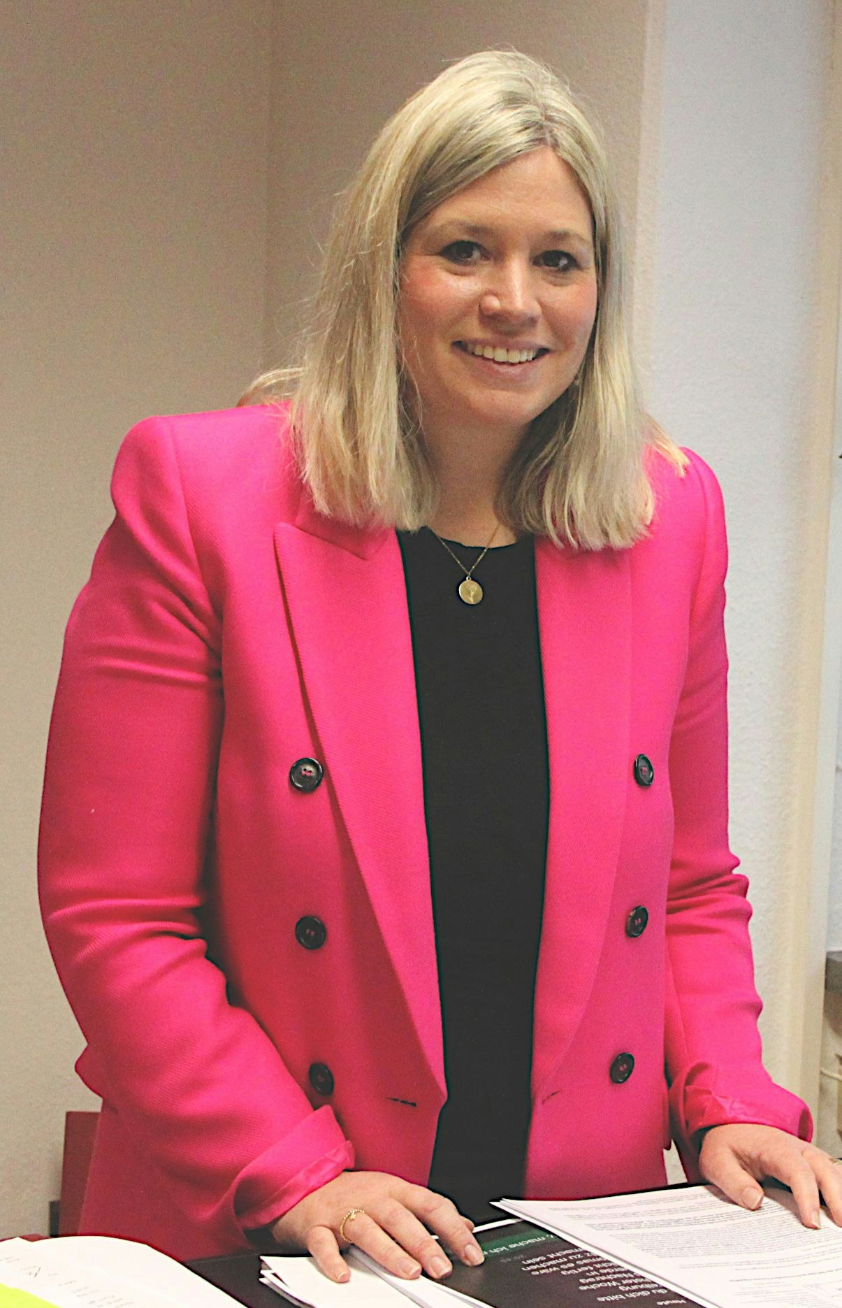 Wiedergewählt: Blankenheim hat die einzige Bürgermeisterin im Kreis ...