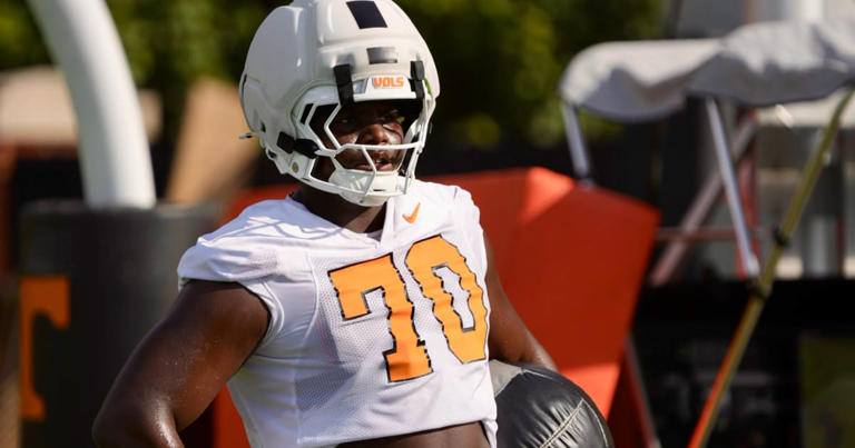 Josh Heupel updates ‘unique injury’ situation for Tennessee freshman ...