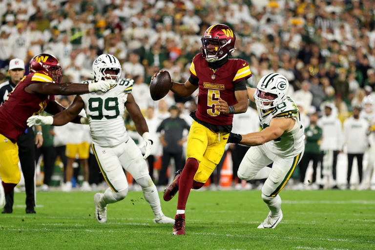 Commanders QB Jayden Daniels diagnosed with knee sprain