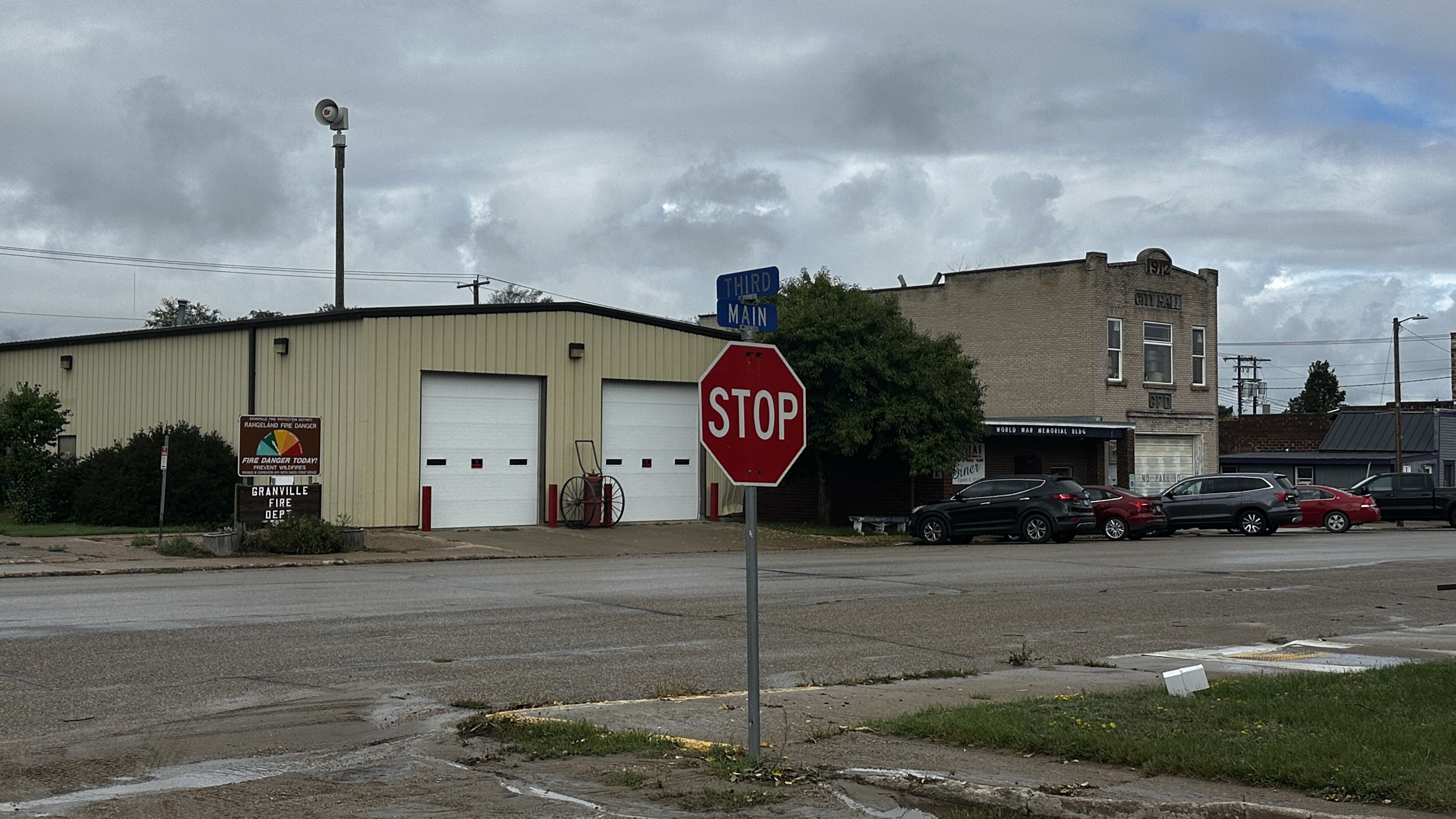 Granville firefighters alert town of tornado warning amid broken siren