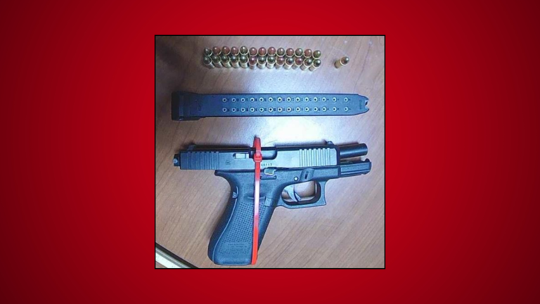 RPD: Convicted felon arrested, found in possession of automatic handgun