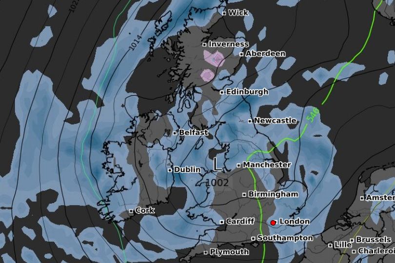 UK weather maps reveal shock SNOW could hit Brits as temperatures nosedive