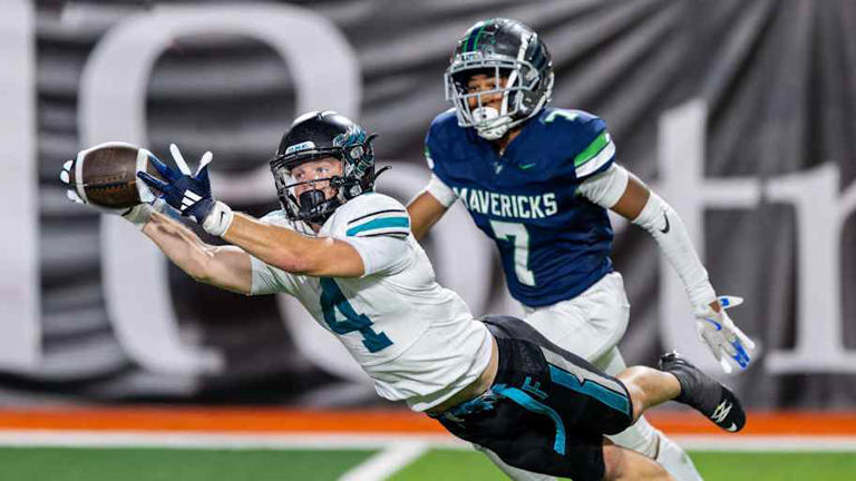 The best high school sports photos of August, 2025: Vote for your favorite!