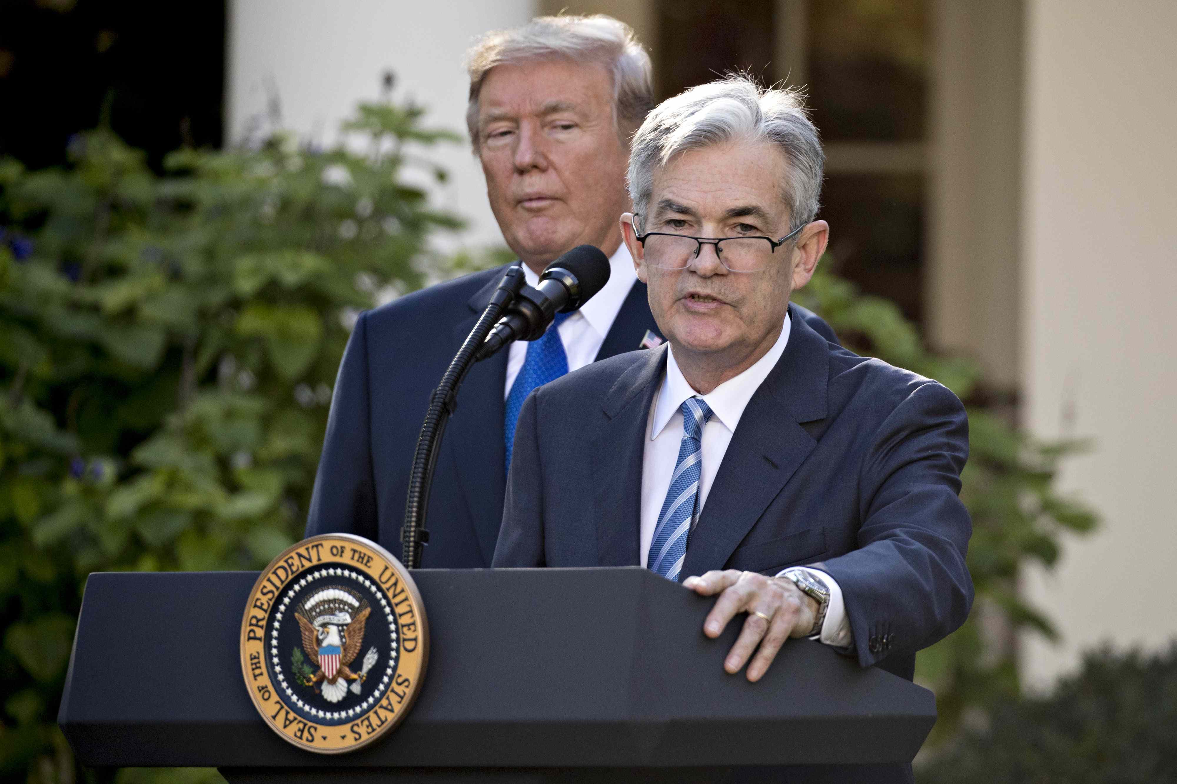 Trump Is Pushing for a Major Interest Rate Cut and the Fed's Plan Falls ...