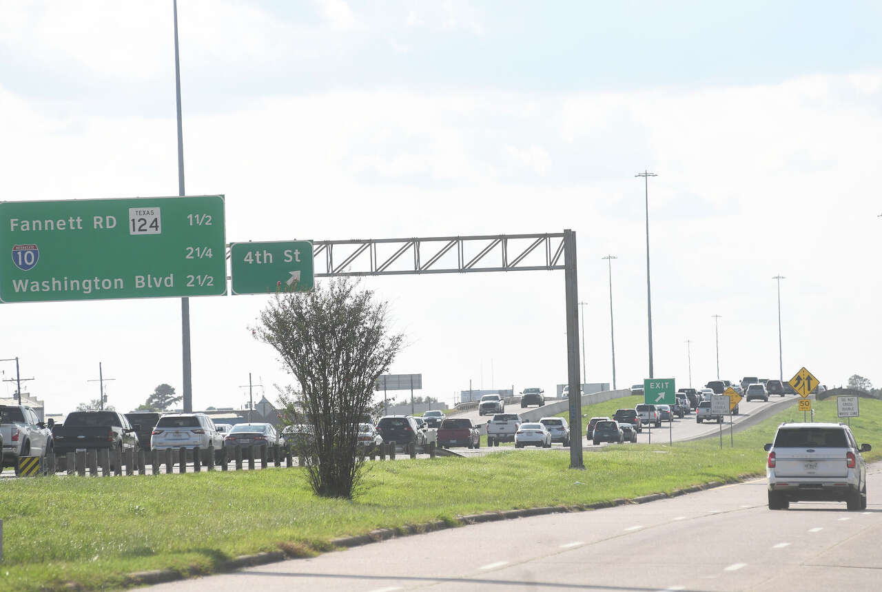 Tonight's rush-hour traffic looks slow on Beaumont highways
