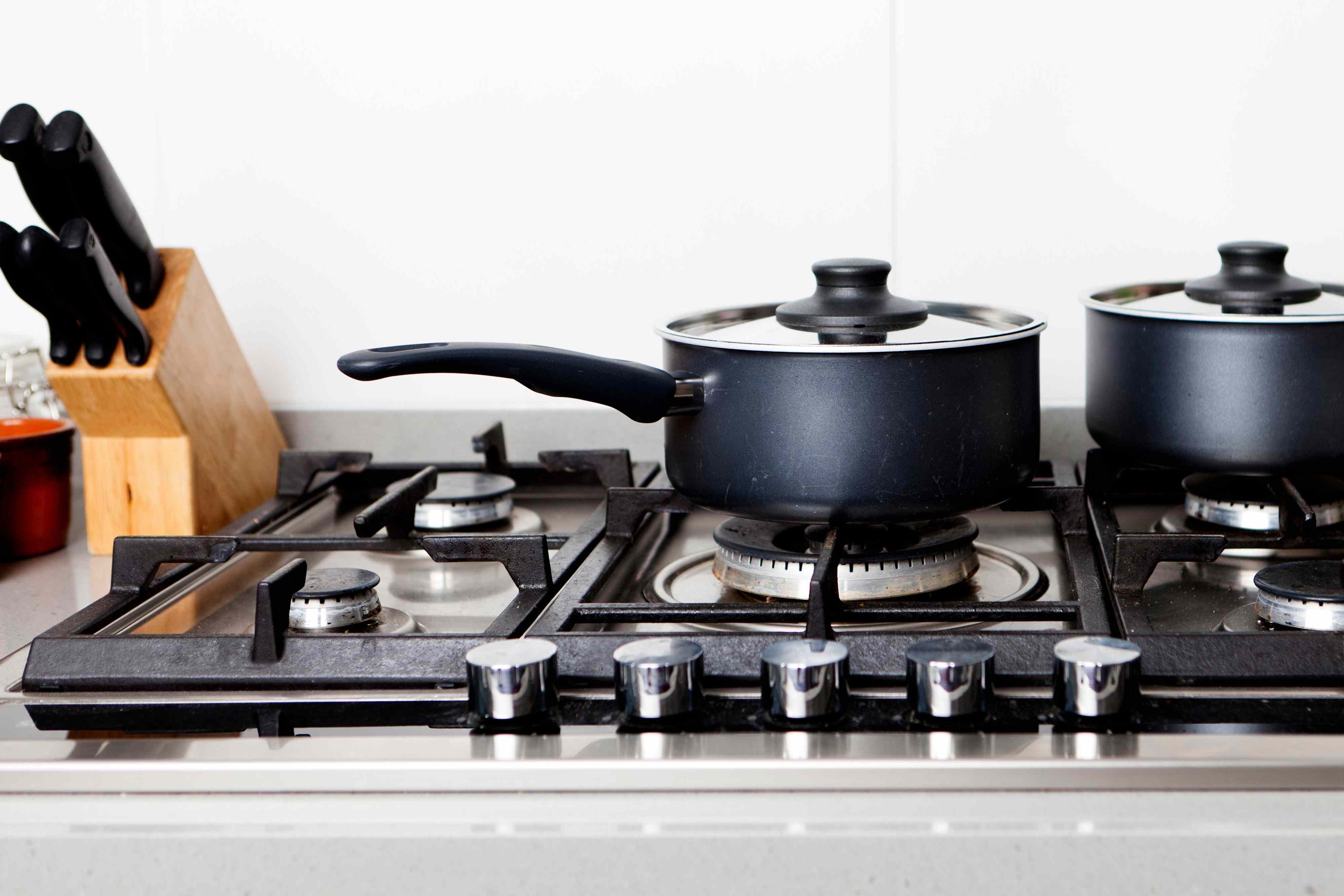7 Things You Do Every Day That Are Slowly Destroying Your Stove (and ...