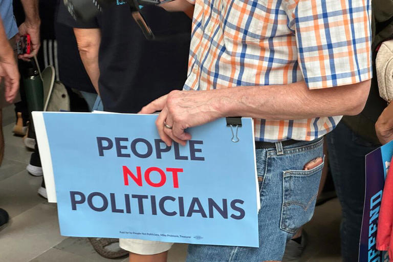 Petition, lawsuits fight against new Missouri congressional map