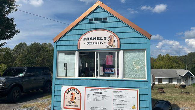 Frankly Delicious Dogs opens on Forest Road, offering a customizable ...