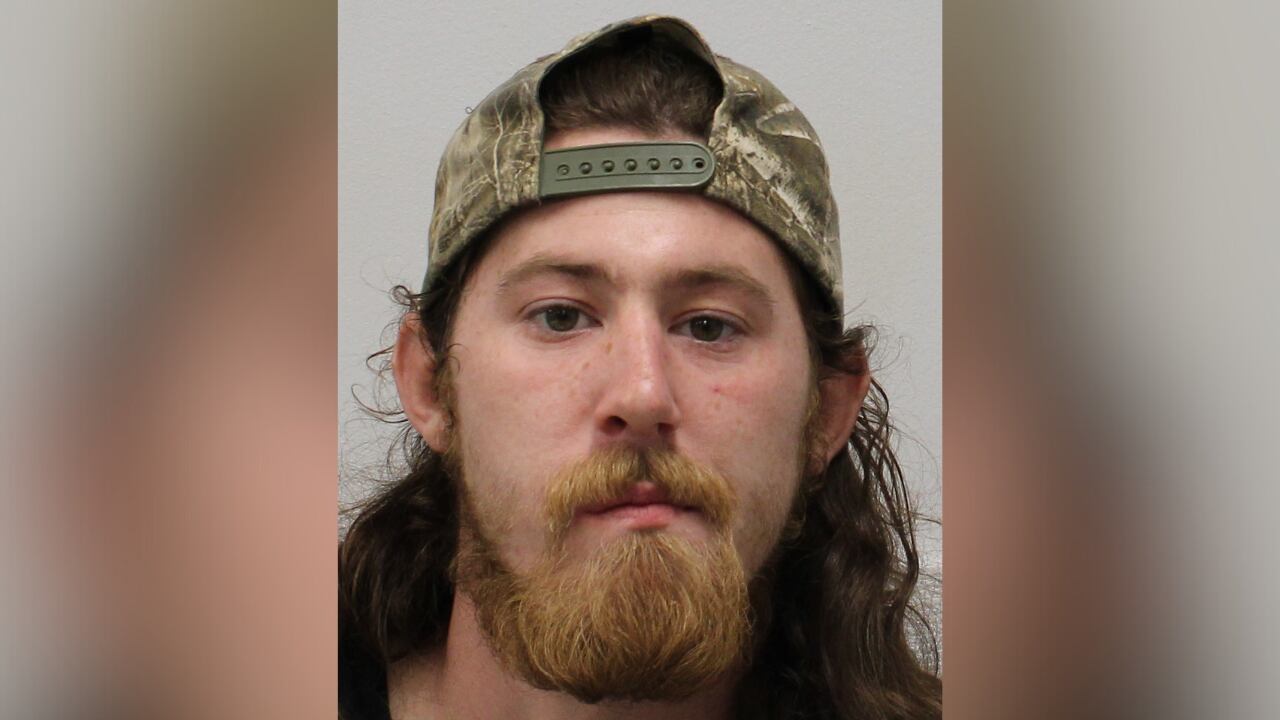 Deputy, suspect injured in crash following chase in EBR