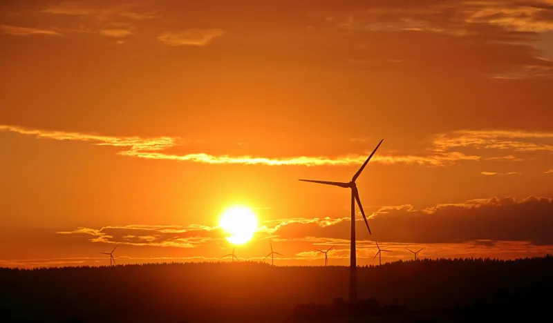 Inox Clean Energy unit to acquire 640 MW hybrid portfolio