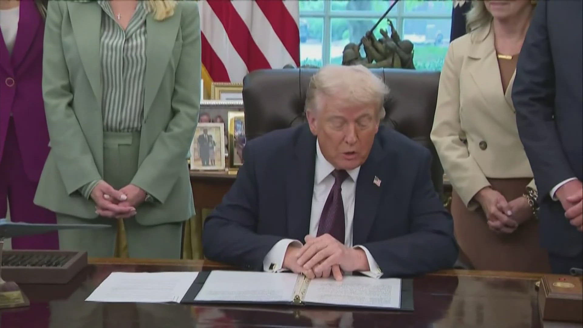 President Donald Trump signs memorandum to create 'Memphis Safe Task ...